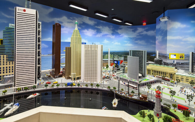 The Ultimate Guide to LEGOLAND Discovery Centre in Toronto - Canada ...